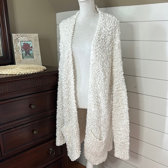 a.n.a | Sweaters | Cozy White Chunky Boucle Knit Cardigan Sweater ...